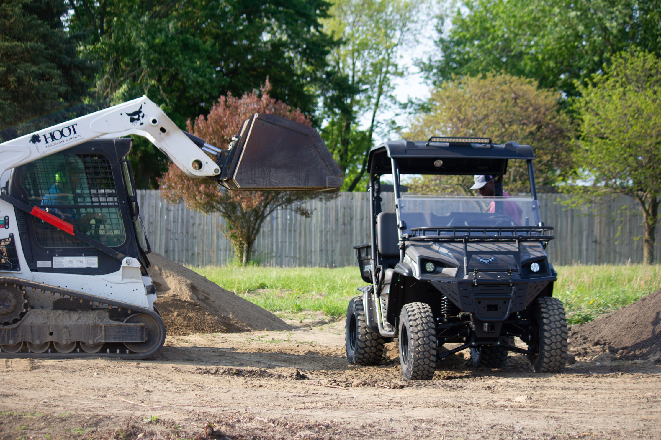 AMP Standard Cab 2025 - 4x4 Multipurpose, American Made UTV - Landmaster
