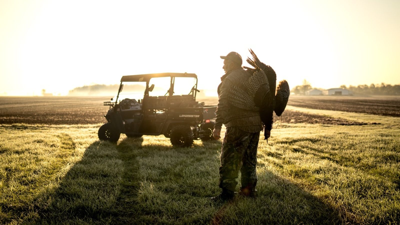 AMP Standard Cab 2025 - 4x4 Multipurpose, American Made UTV - Landmaster